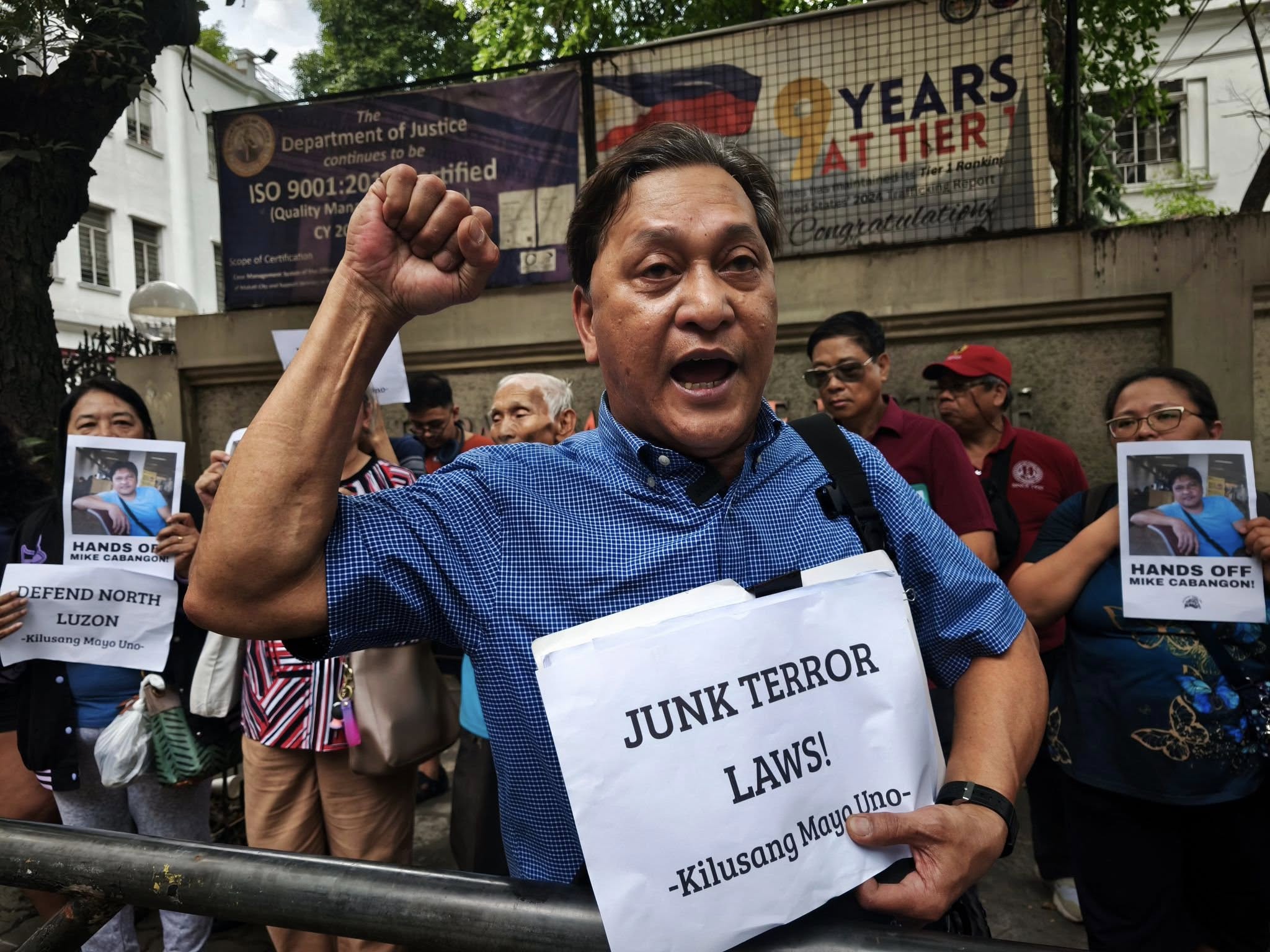Instead of thieves in gov’t, police arrests Cordillera labor leader ...